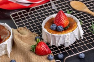 5 Easy Way How to Cut Cheesecake with Parchment Paper 2023